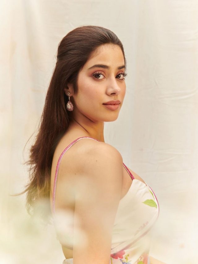 Kate Sharma is a superb actress in the Film industry - Websmyle